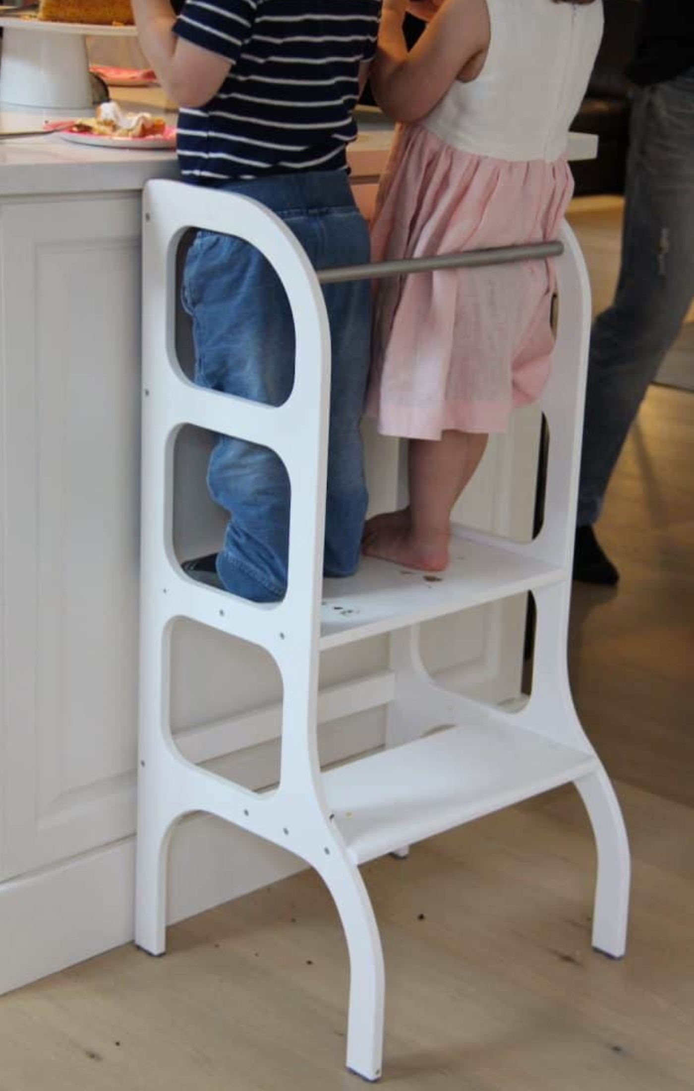 Helping tower 👶 🔧 Unlock your child’s potential with fun and ...